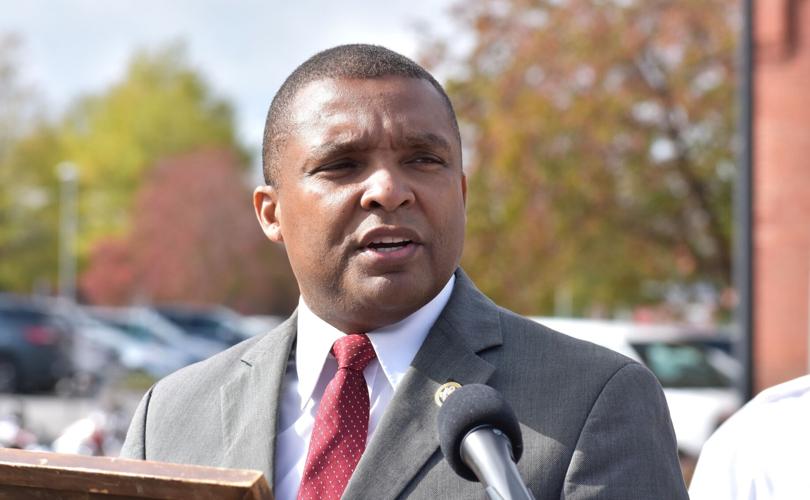 Davis calls for more care, resources to help those who've served ...