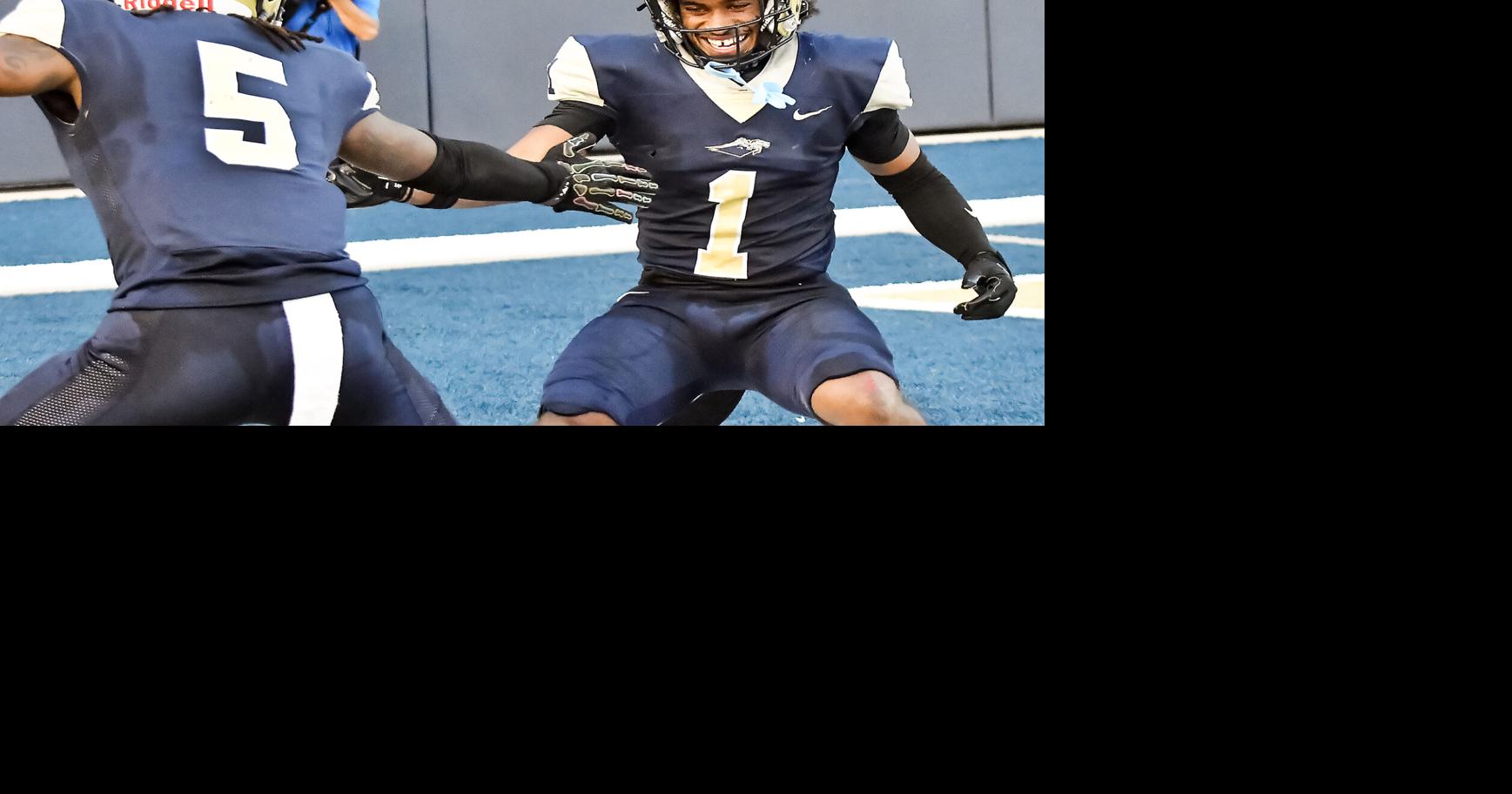 Bishops football looks to build on history-making start | College ...