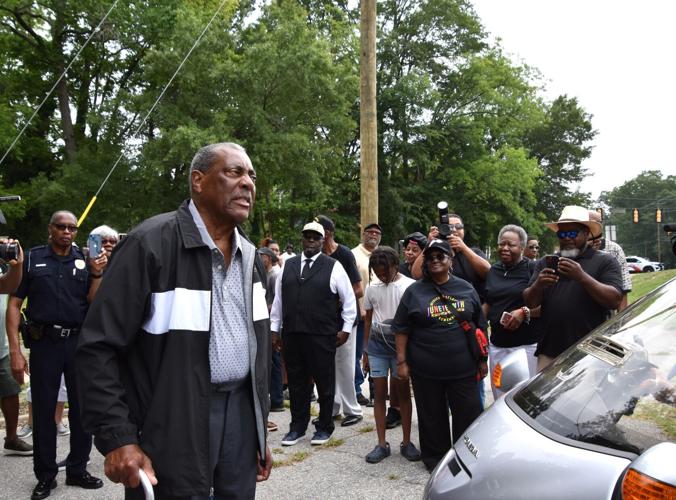 Minister honored in bridge-naming ceremony | Local News ...