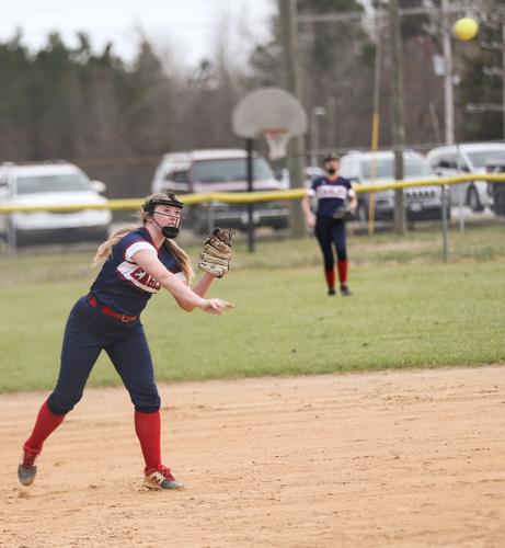 Softball Roundup: Big innings lift Bulldogs past Gryphons | High ...