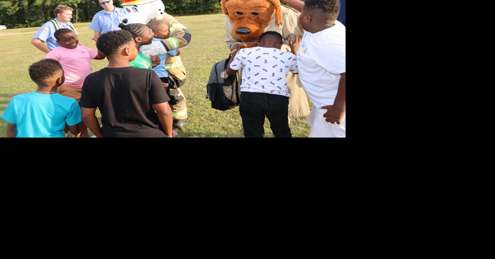 Police dole out book bags, school supplies to nearly 500 | Local News ...