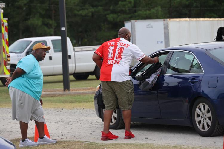 Police dole out book bags, school supplies to nearly 500 | Local News ...