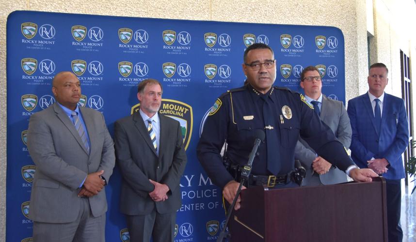 Police chief holds news conference on $400k heroin bust at train ...