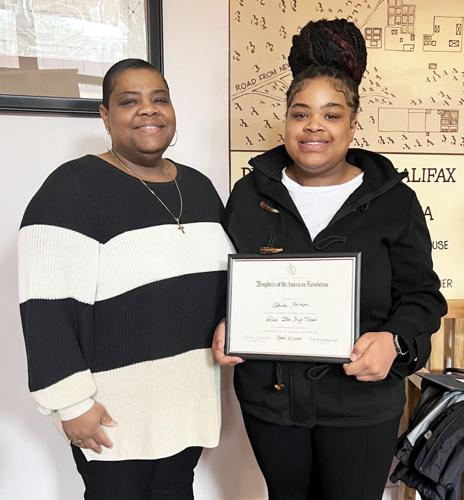 Student is DAR Good Citizen | Education | rrdailyherald.com