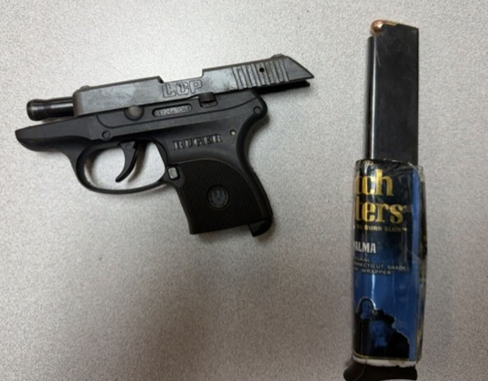 Deputies safely end high-speed chase of armed suspect in stolen ...