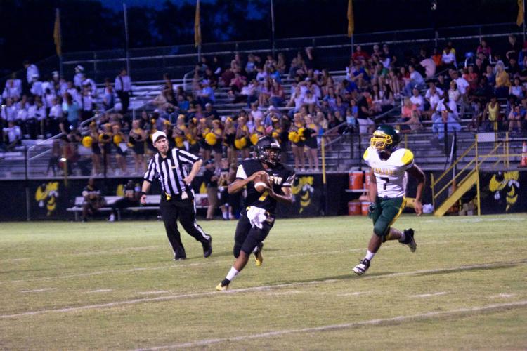 Jackets defeat the Trojans 54-7 | Local | rrdailyherald.com