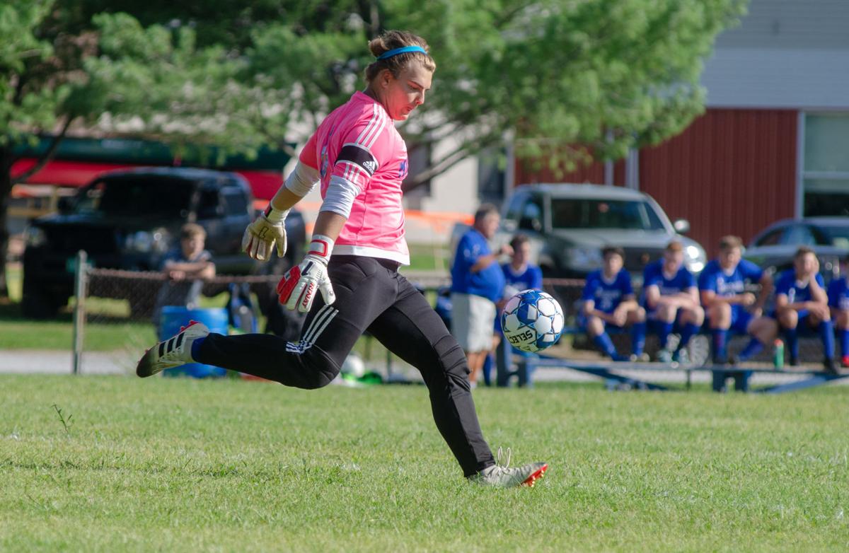 Kyle Gilbert--Athlete of the Week | Sports | samessenger.com