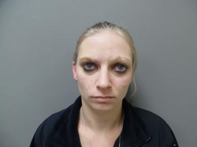 Police: Woman aided man's escape | News | samessenger.com