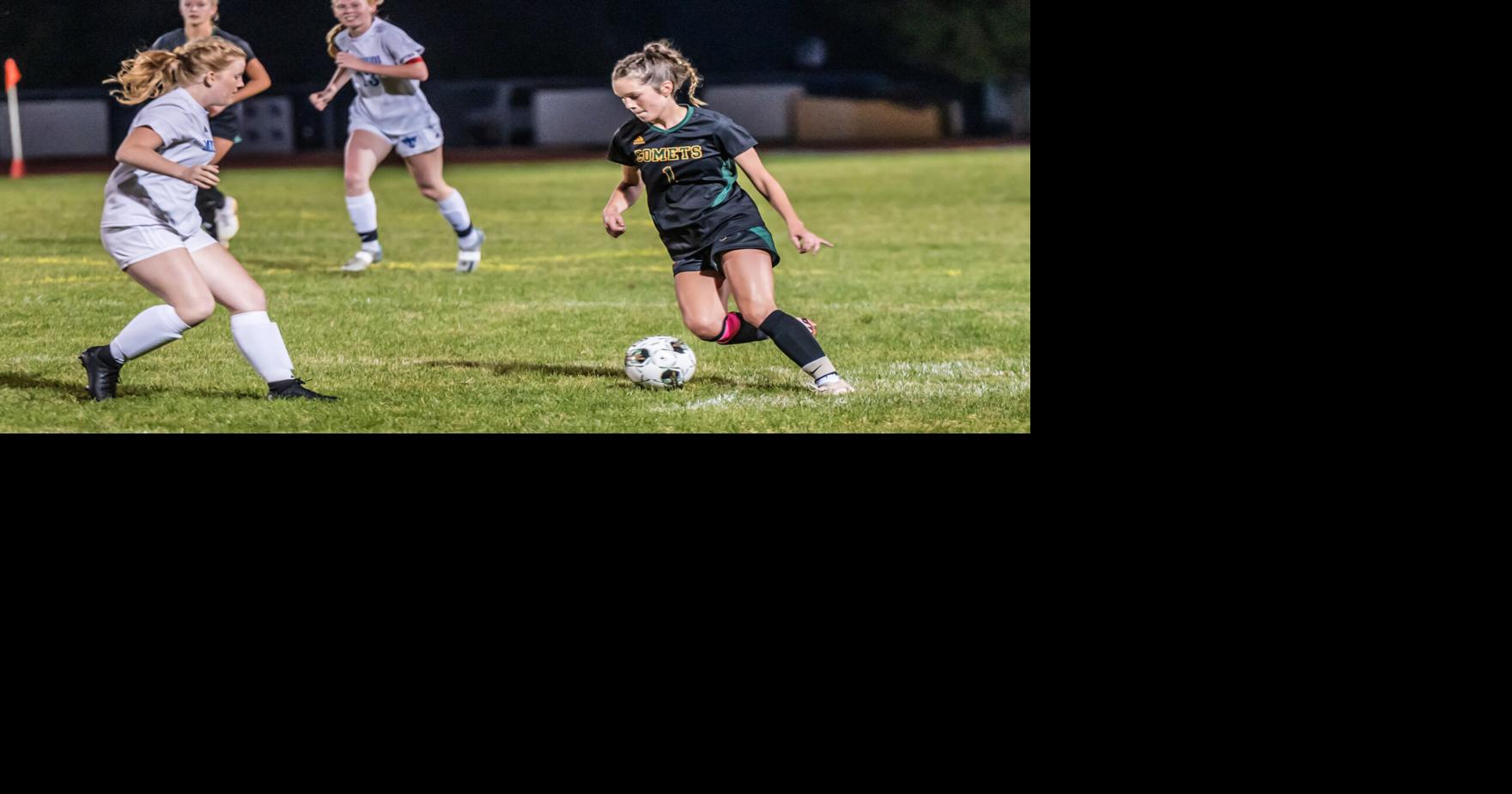 Isabelle Montagne leads Comets past T-birds | Sports | samessenger.com