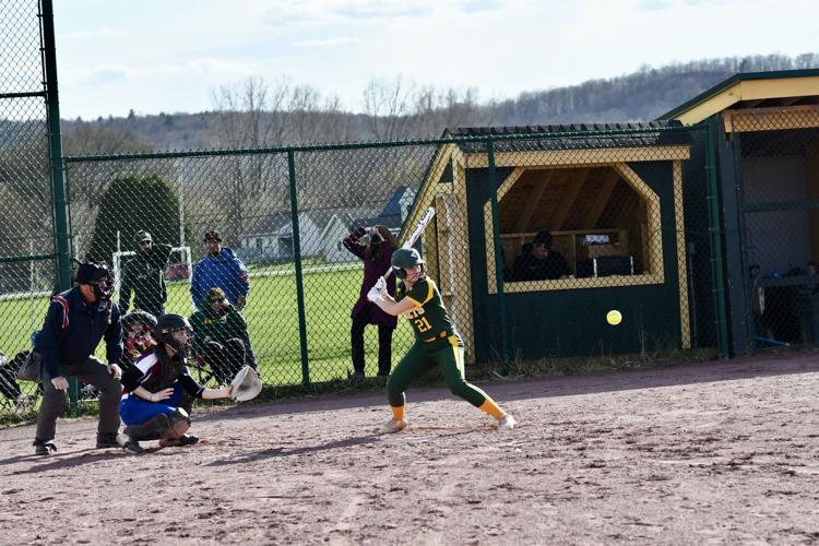 Comets cruise past Crimson Tide; Ruby Dasaro and Anna Smith hit grand ...