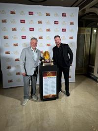 Cal Raleigh wins 2024 Rawlings Gold and Platinum Gloves! | Sports ...