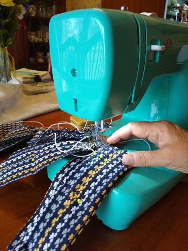 Local seamsters, sewers come together to make masks | Local News ...