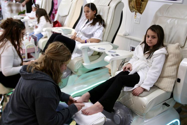 LA Nail and Beauty Bar hosts Princess Pamper Party | Business ...