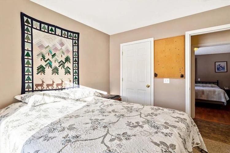 Home tour of the week: A $340,000 home in Sheldon with 6.18 acres of ...