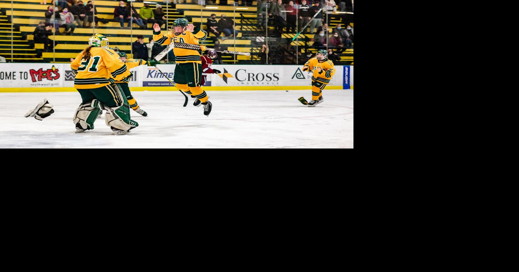 Comets' comment: Erin Tully, Sophie Zemianek, Chelsea Forsyth, Ayla ...