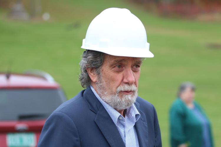 Community celebrates lodge groundbreaking | Local News | samessenger.com