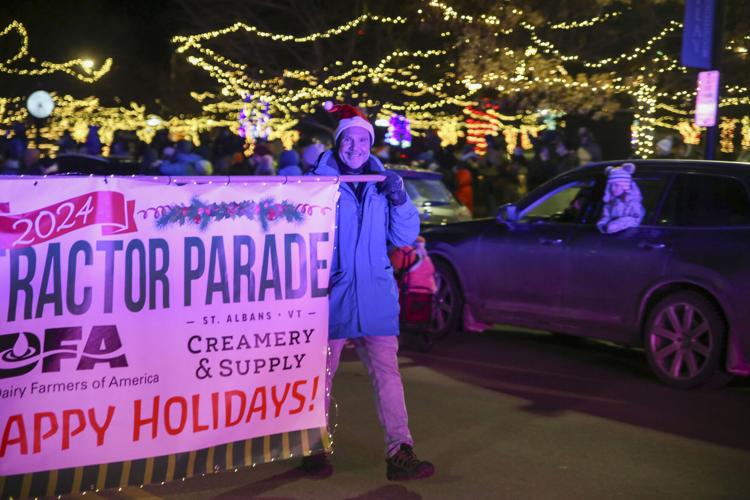 Biggest Holiday Tractor Parade draws hundreds to St. Albans | Local ...