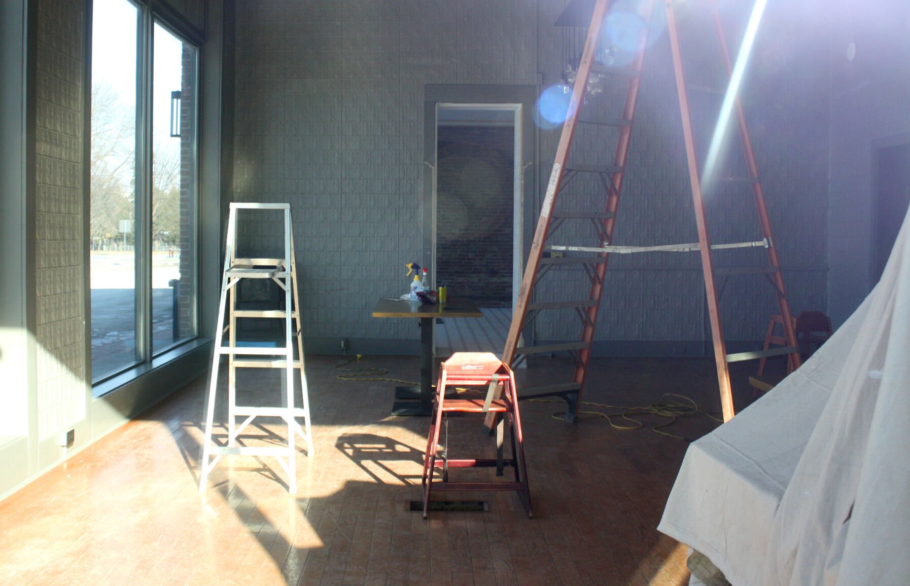 Char Restaurant setting up waitstaff; Renovations continue at One ...