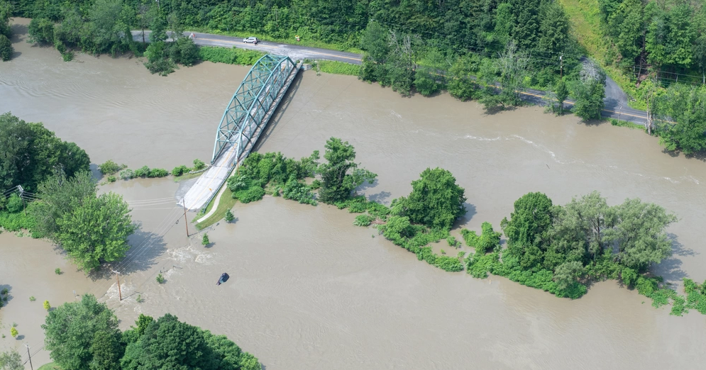 City of St. Albans crews lend Waterbury a hand with flood clean-up ...