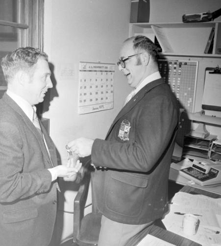 From the archives – fresh photos of haircuts, boxing and more | Photos ...