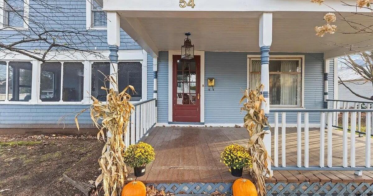 Home tour of the week: A Victorian style four bedroom home in Swanton ...