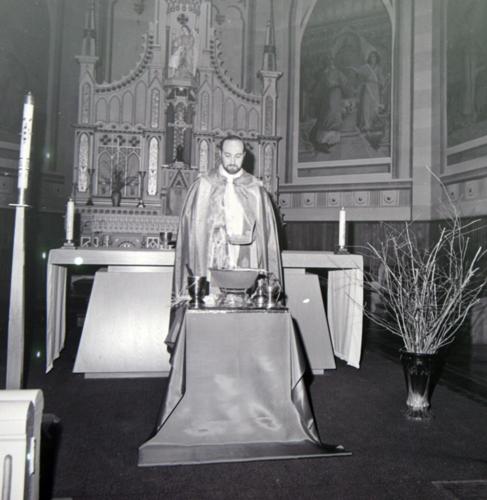 From the archives – fresh photos of haircuts, boxing and more | Photos ...