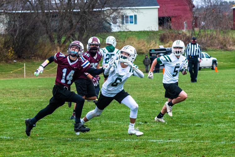 Fairfax football returns a strong senior class as tackle returns in ...