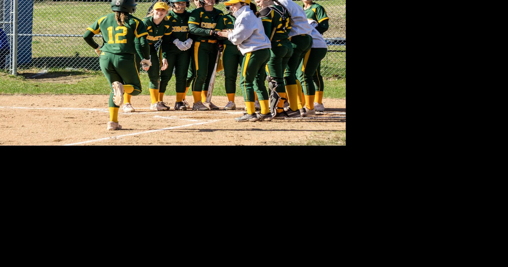 Comets top Thunderbirds in early season matchup; Cora Thomas and Kylie ...