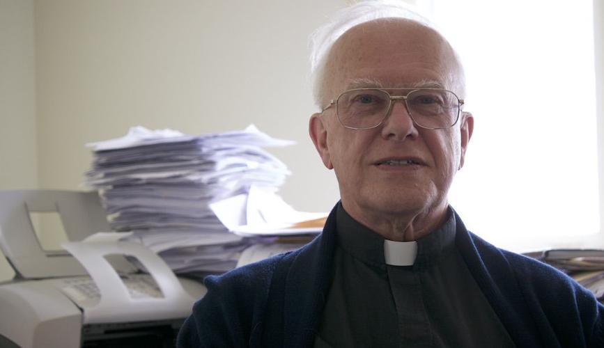 Father Roy retires | Local News | samessenger.com