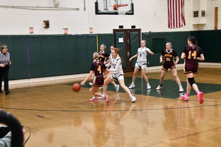 Rockets soar past Stowe | Sports | samessenger.com