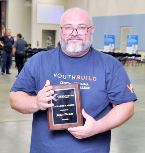 Thomas receives CCCC Excellence in Advising Award | Archives | sanfordherald.com