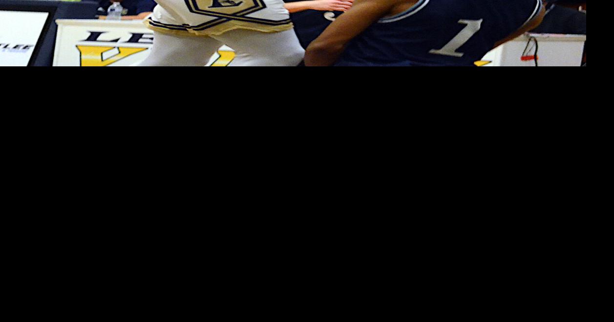 Jackets sweep SAC battle with Hoke | Archives | sanfordherald.com