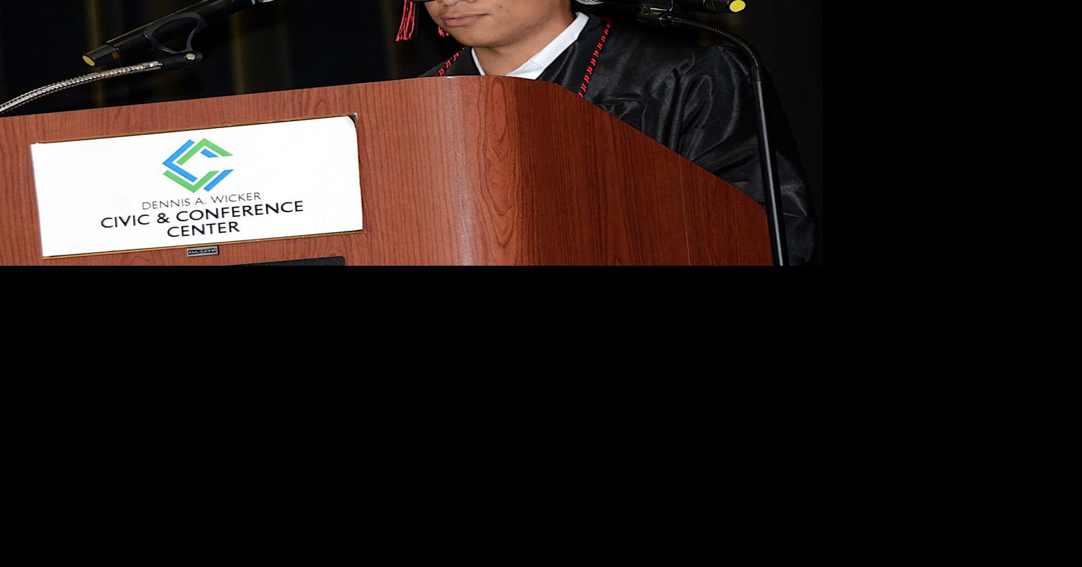 Lee Early College celebrates graduation | Archives | sanfordherald.com