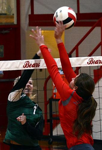 Grace volleyball rallies for five-set win | Archives | sanfordherald.com