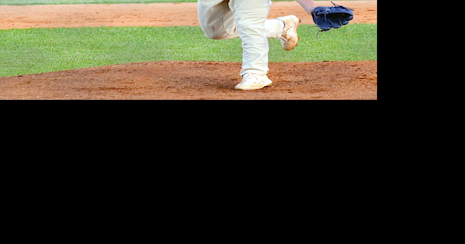 Jackets stun top seed in 11 innings | Archives | sanfordherald.com