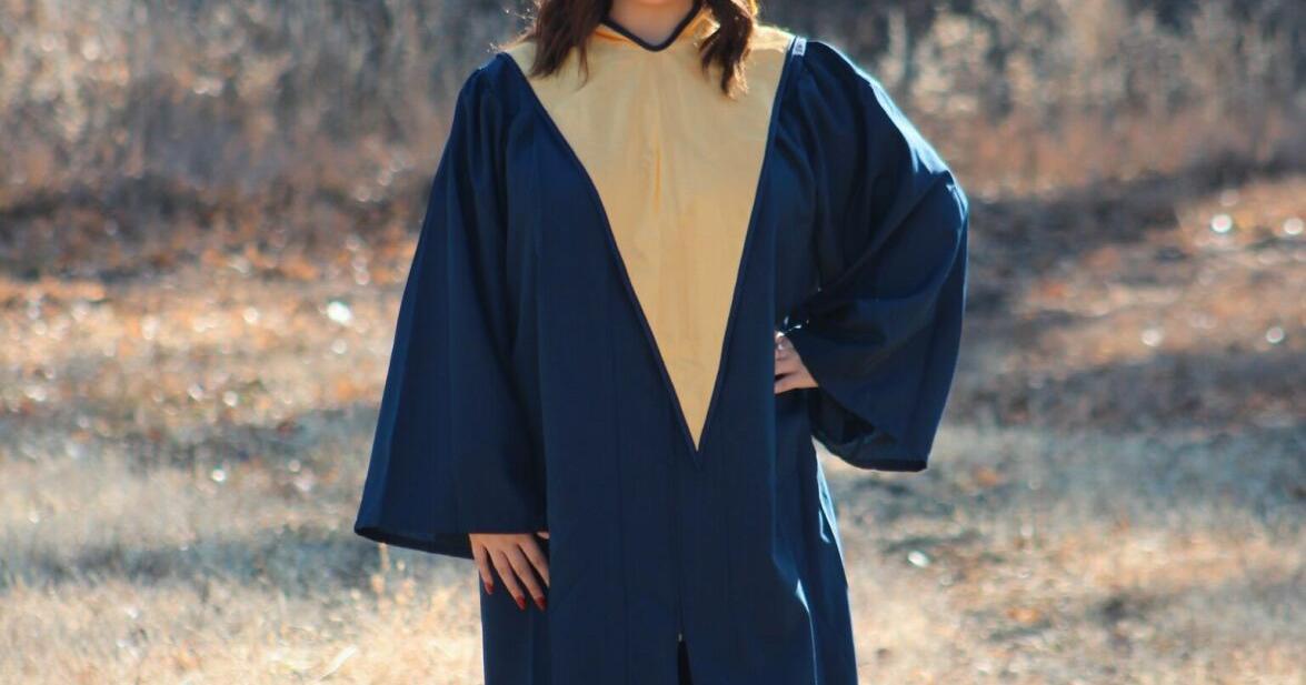 Chavez, Monique | Virtual Graduations | santafenewmexican.com