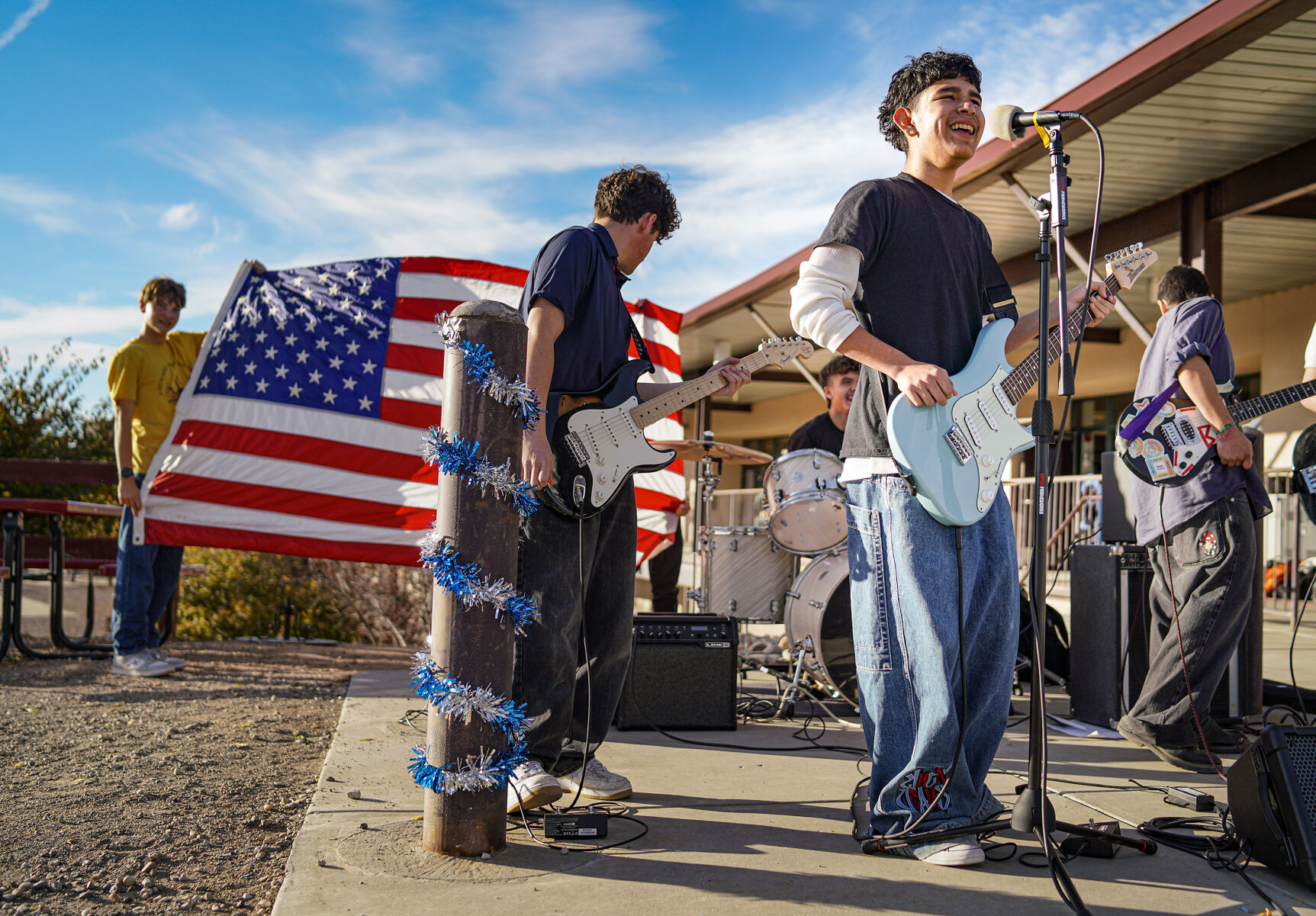 Students celebrate veterans | Local News | santafenewmexican.com