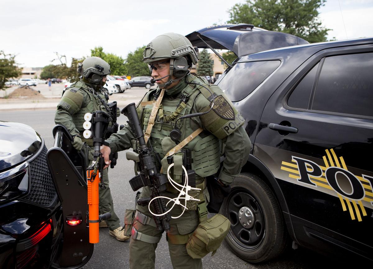 Police: Suspect in custody following SWAT operation on Acequia Madre ...