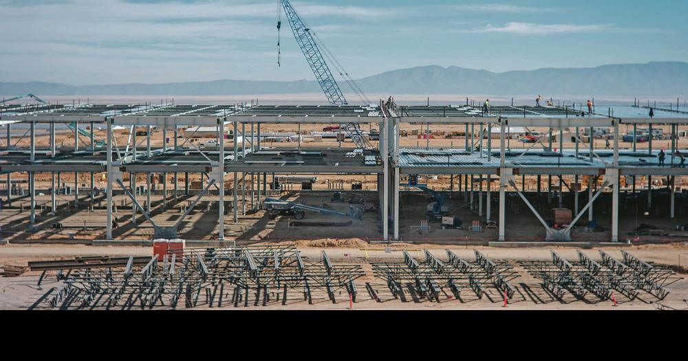 Facebook opens sprawling Los Lunas data center | Local News ...