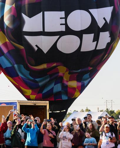 Wind gusts ground Zozobra on balloon fest's opening day, but week's ...