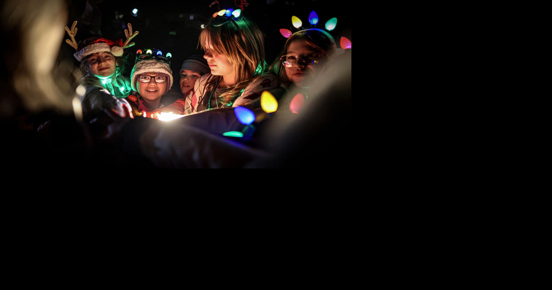 Flipping the switch at Roundhouse Christmas tree lighting | Local News ...