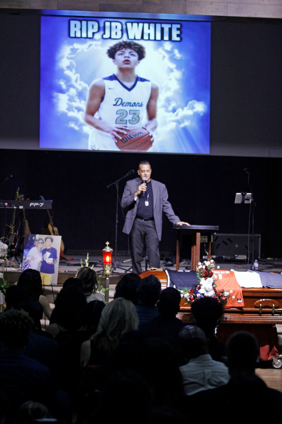 Hundreds gather to remember Santa Fe High standout White | Local News ...