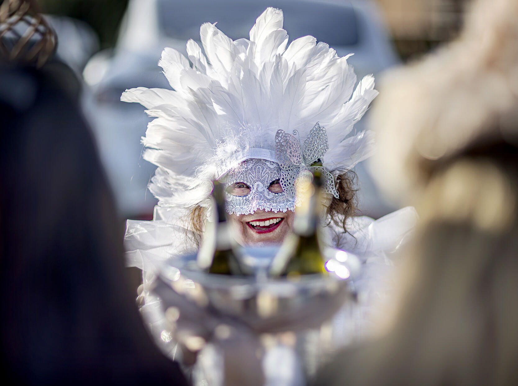 Puttin' on the ritz: Santa Fe Opera's summer season opens with ...