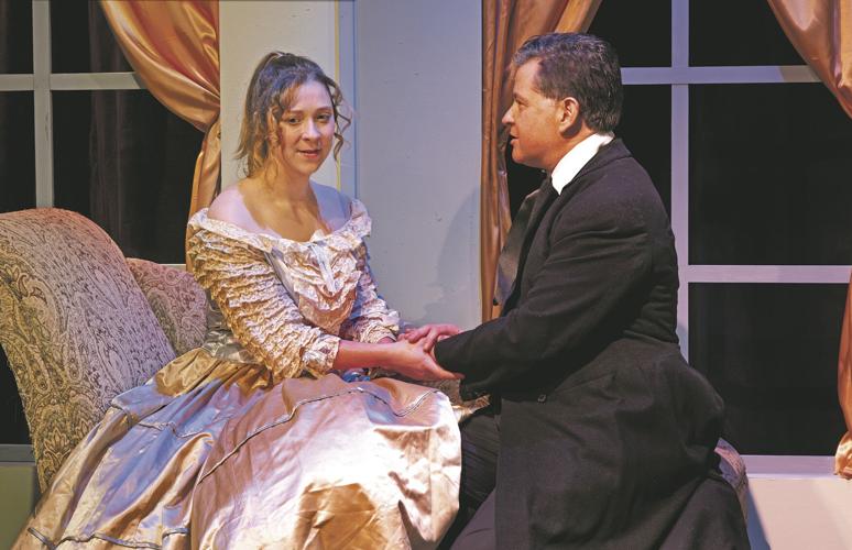 Teatro Paraguas delves into the passion of one revolutionary ...