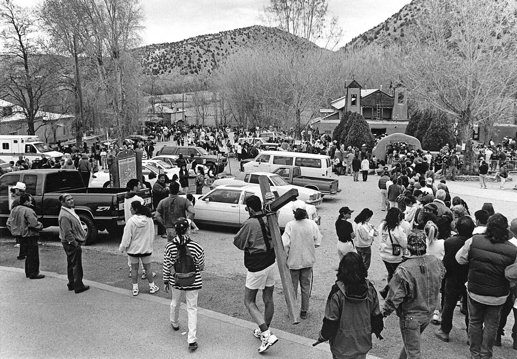 A Cross to Share | Pasatiempo | santafenewmexican.com