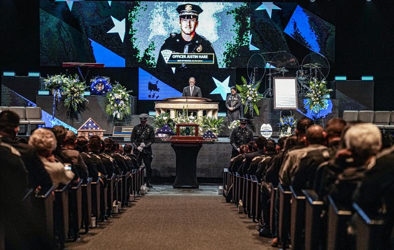 Hundreds gather to honor slain New Mexico State Police Officer Justin ...