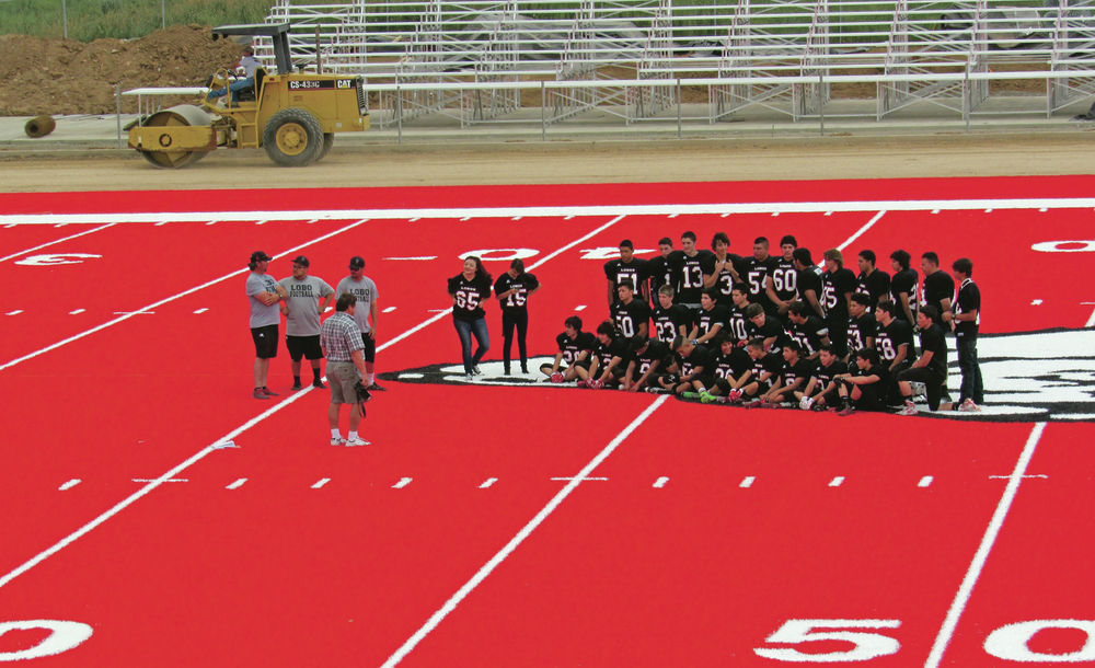 Escalante Lobos hope red football field aids return to glory | Sports ...