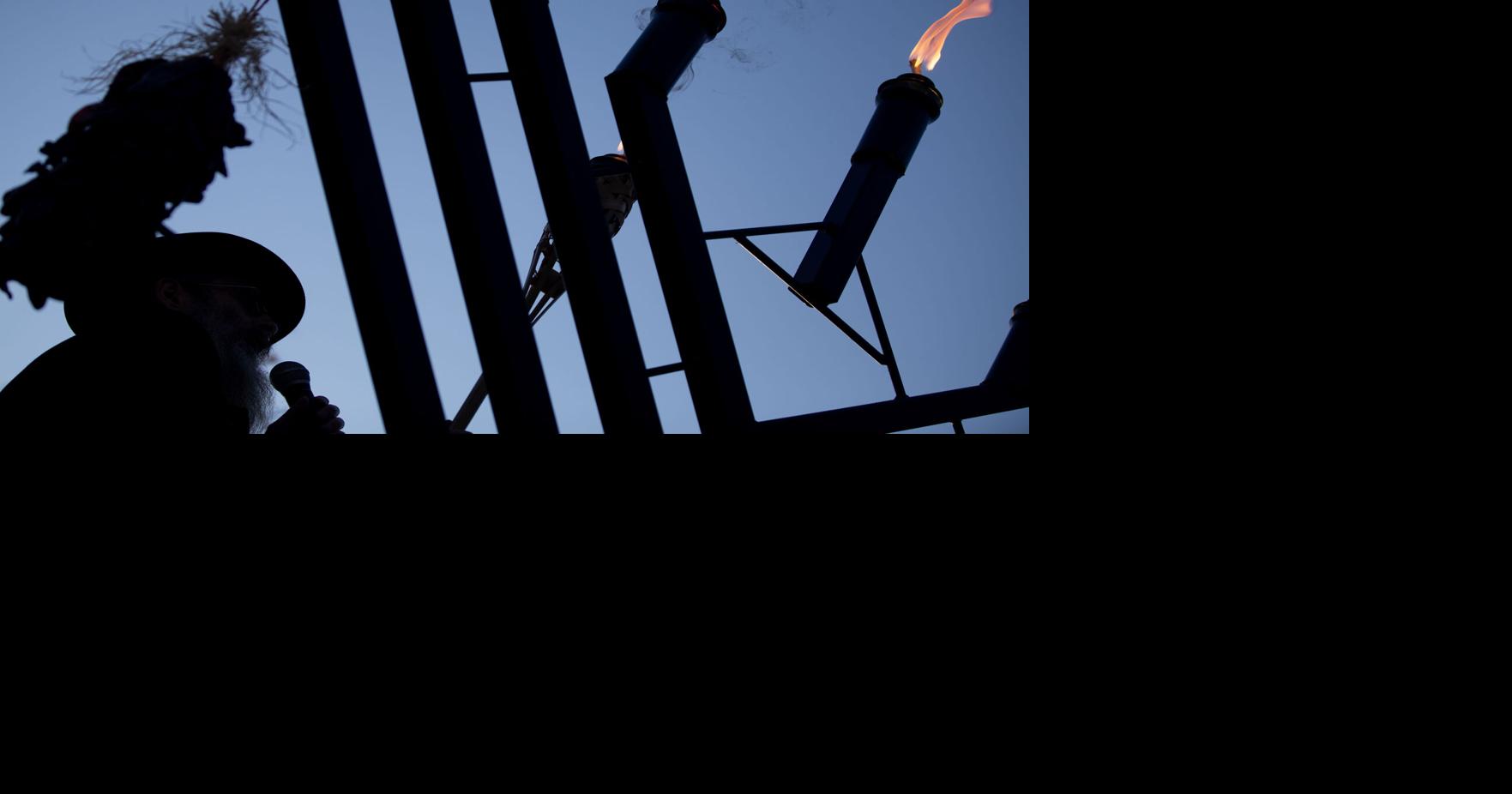 Chanukah on the Plaza speakers decry war, focus on meaning of menorah ...
