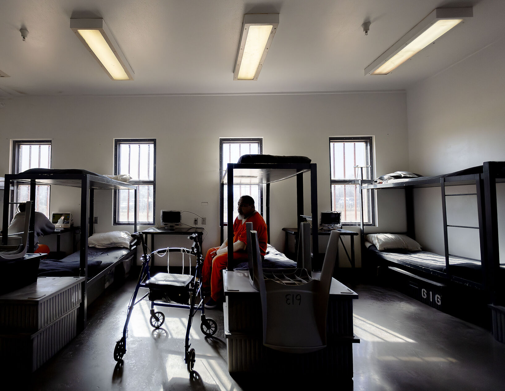 Higher costs and more risks for inmates aging inside of prisons | Local ...