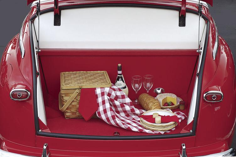 Park, eat, drink, and be merry: Tailgating at the opera | Restaurants ...